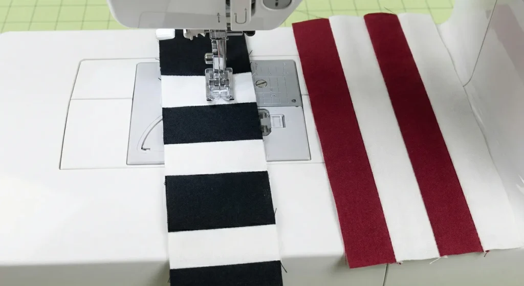 Stunning DIY Projects: 20 Red, Black, and White Quilt Ideas for Living ...